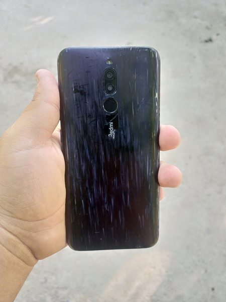 Redmi 8 64GB Srochna sotiladi