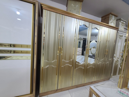 Spalni garnitur gold