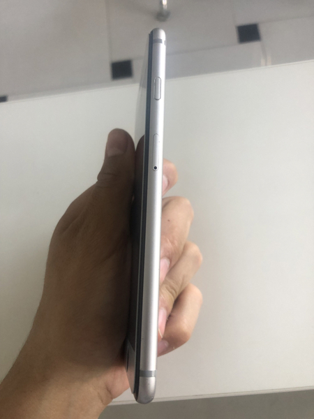 iphone 6S+ tilifon zur ishlaydi qotmiydi