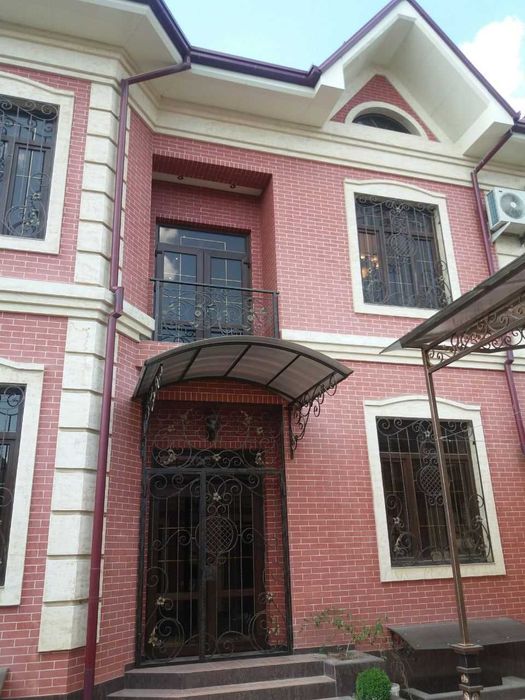 Продается евро дом Севастопольская Никитина Чайхана Салом