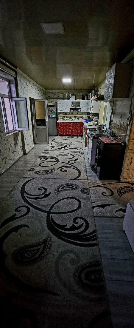 Срочно! Продажа. 11 ком, 7 сот. Янгиабад.