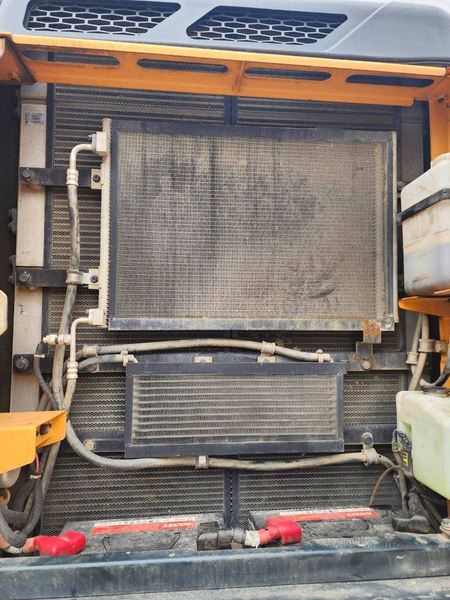 Excavator Hyundai |HW210