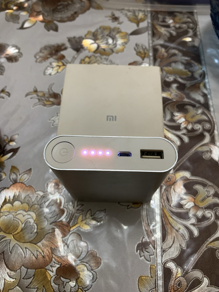 Power bank sotiladi. Повер банк сотилади.