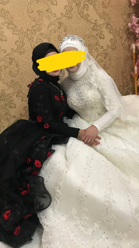 3 d gipyurli keng etakli ko'ynak