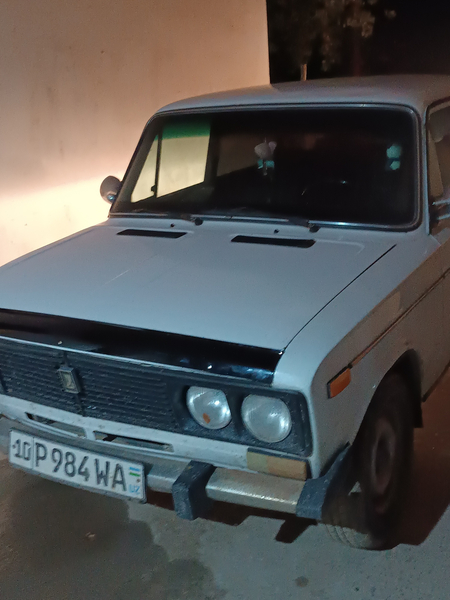 1990 yil benzin va gaz yuradi.Karopka 5 ta lik.mator 011.pult bor