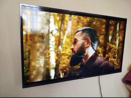 Lg 43 lik satiladi