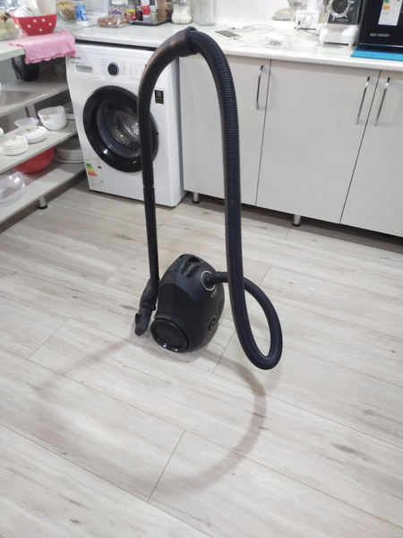 Продам пылесос Bosch