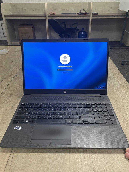 Laptop HP 250 G8\\nProcessor: AMD Ryzen 5 5500U with Radeon Graphic 2.10