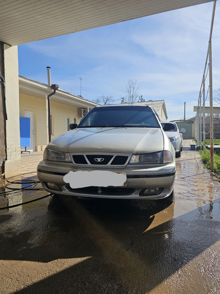 Нексия 1 1.5 donc сотилади 2 таси 8000 $