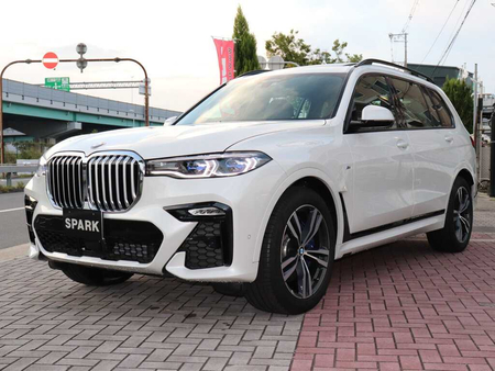 BMW X7 xDrive 40i 2024 год в Наличии