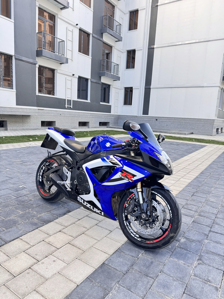 Продаю свой suzuki k7, в хорошем состояние