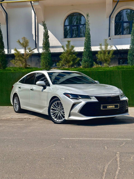 В продаже ! Автомобиль TOYOTA AVALON