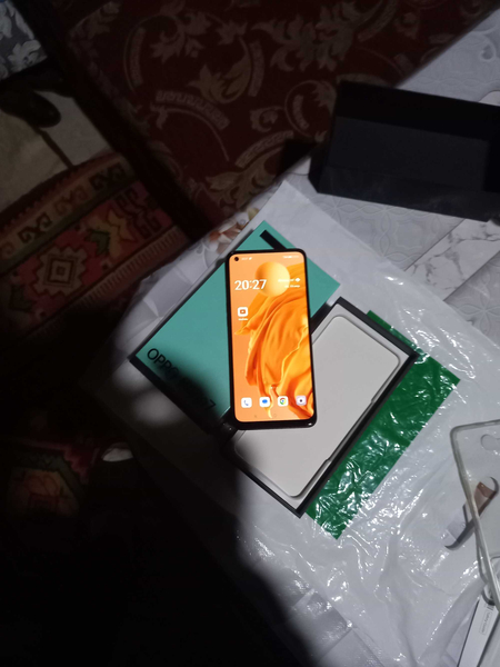 OPPO RENO 7 новый