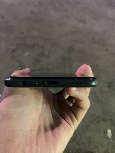 Samsung A23 xolati yaxshi