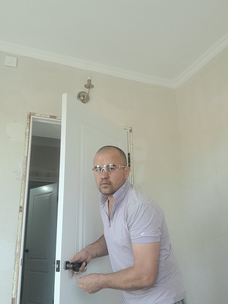 Эшик  урнатамиз  келишилган нархларда