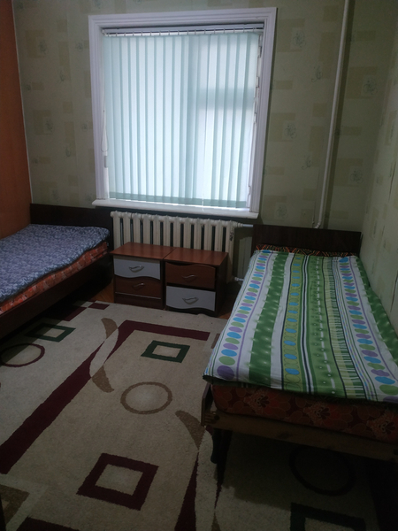 Хазайинли квартира мирзо Улугбек туманида ттзда аренда уй бор