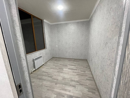 Sotiladi 1 xona 3 xona qilingan evro remont