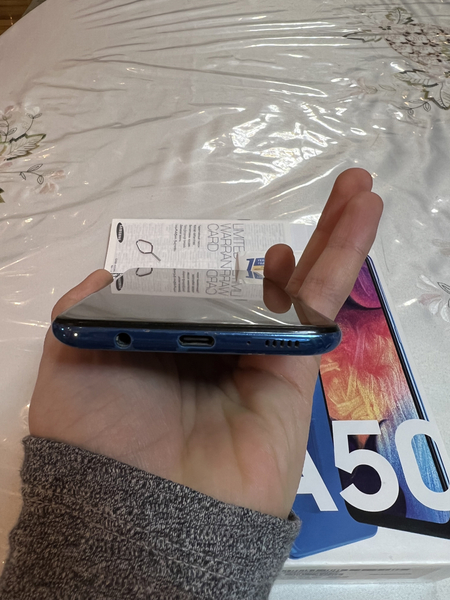 Продаётся Samsung A50
