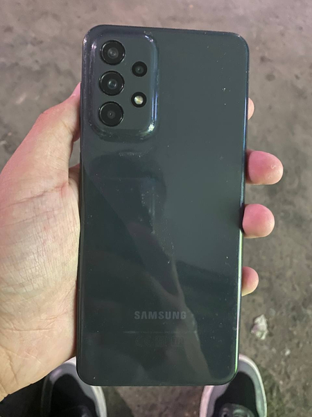 Samsung A23 xolati yaxshi