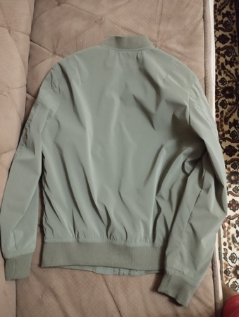 Абсолютно новая ветровка от Zara