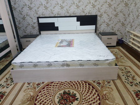 Продаётся спальное гарнитура новая