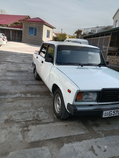 Vaz 2107 yili 2003