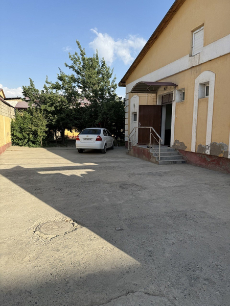 Kotedj sotiladi zudlik bilan
