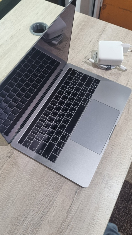 Macbook Pro 13 (2018)