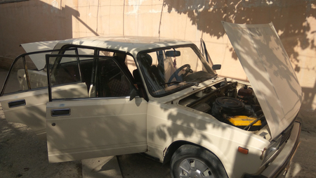 Vaz 2105 sotiladi