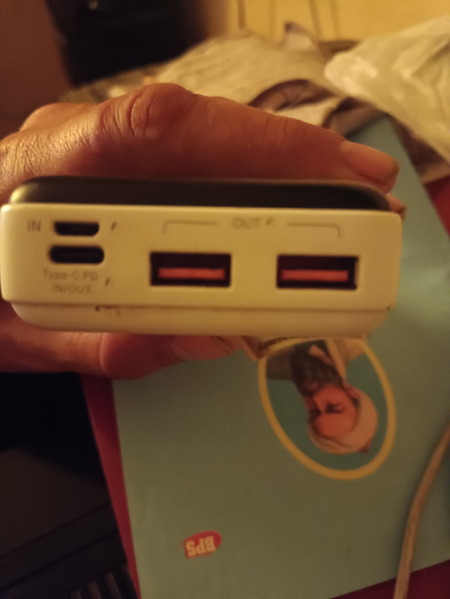 Продам повербанк , быстрая зарядка на : 20.000 mah.