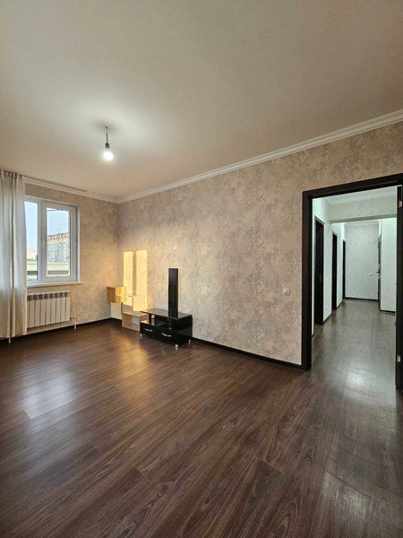 uy sotiladi sergili 3 bekat yoni 3 xona 3etak 66500$