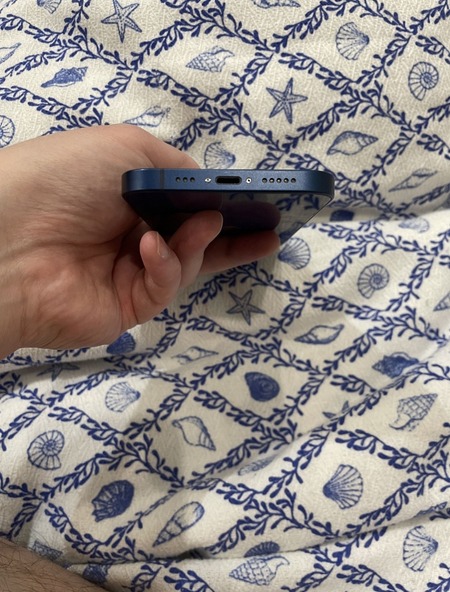 Iphone 12 aybi yoq srochna sotiladi