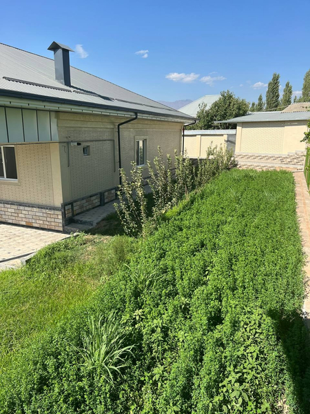 Продаётся дача в курортном Бостанлыкском районе
