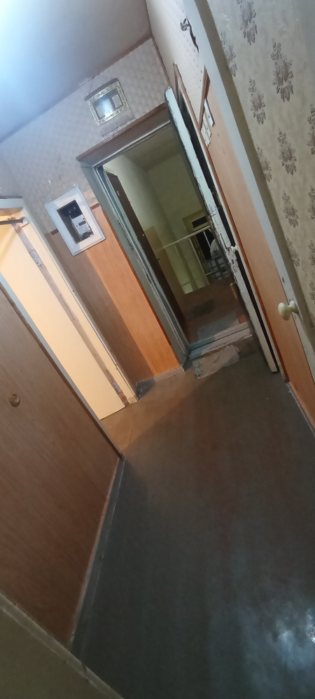Сдам квартиру 1в2/5/5 педагогический университет 
42 м.кв чистой кварт