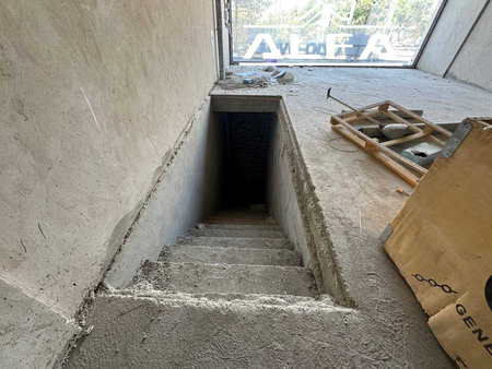 1 xonali 50m² 2-qavat uy sotiladi