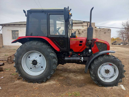 Belarus 1025.2 Traktor sotiladi