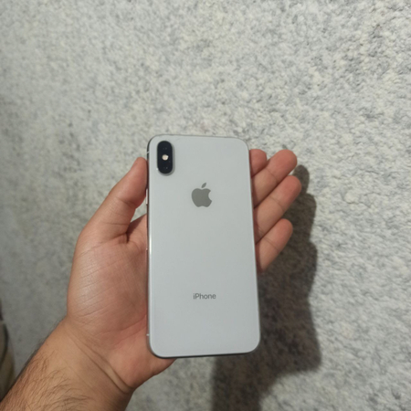 Iphone X di ideali feys tt bori