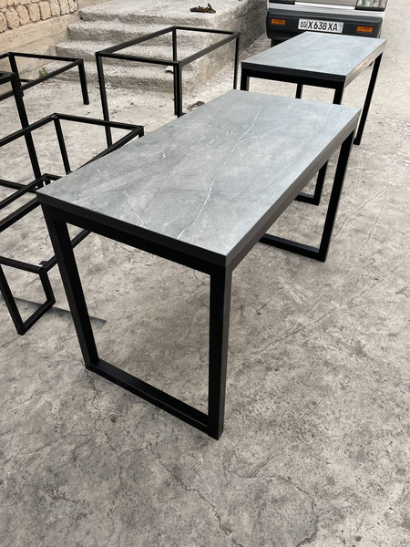 Loft kompyuterniy stol