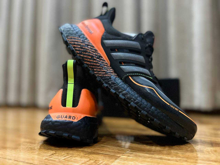 Adidas ULTRABOOST кроссовки для бега
