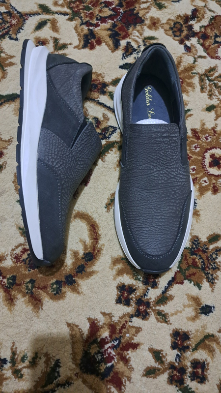 GOLDEN LEATHER кожний макасима