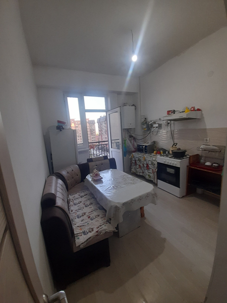 Kvartira sotiladi Yashnabod Dòslik2 metro oldida 3x Navastiroyka 98m²