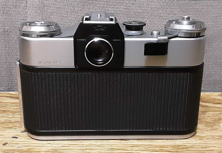 Продам новый фотоаппарат Zenit-E в идеальном состоянии