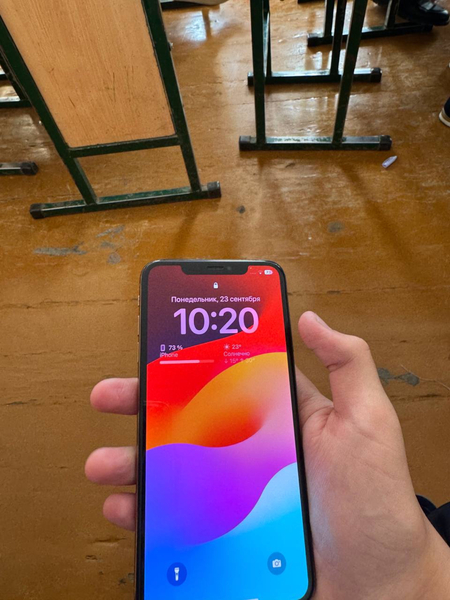 iPhone xs max 65gb
