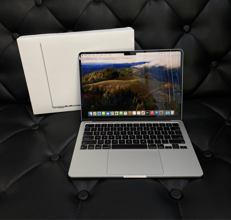 Apple MacBook Air M2 8/256GB 2022 года в идеальном состоянии
