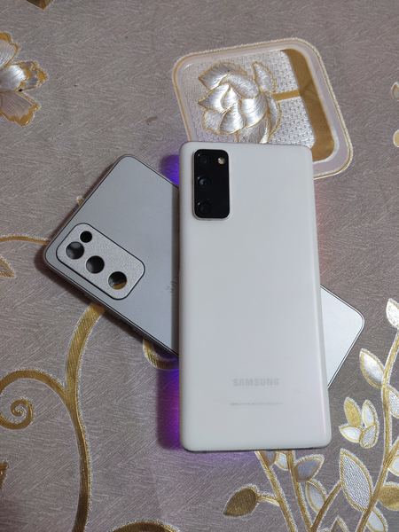 Samsung galaxy S20 FE