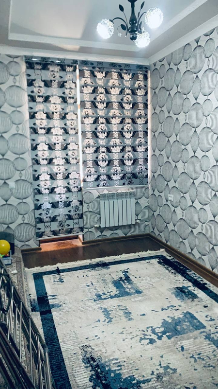 Qvartira  sotildi Bozor oldida