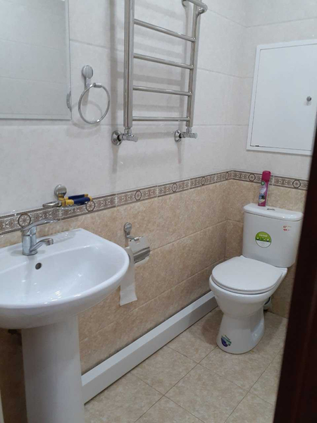 м.Х.Алимжана Дархан банковский дом 2-комн 3/8 42 м² ремонт меб/тех
