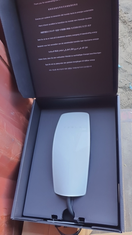Tesla zapchastlar bor bu arginal kapot qanot eshiklar kraska tegmagan
