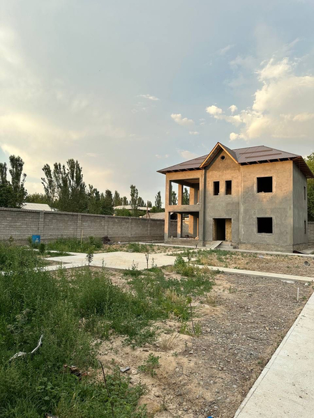 Паркент Продается дача в доль речки (каробка)