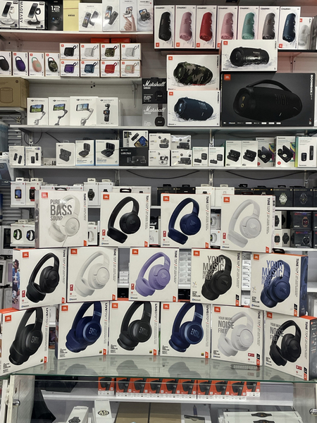 JBL Tune Live hamma madeldan bor 1000% original в наличи
